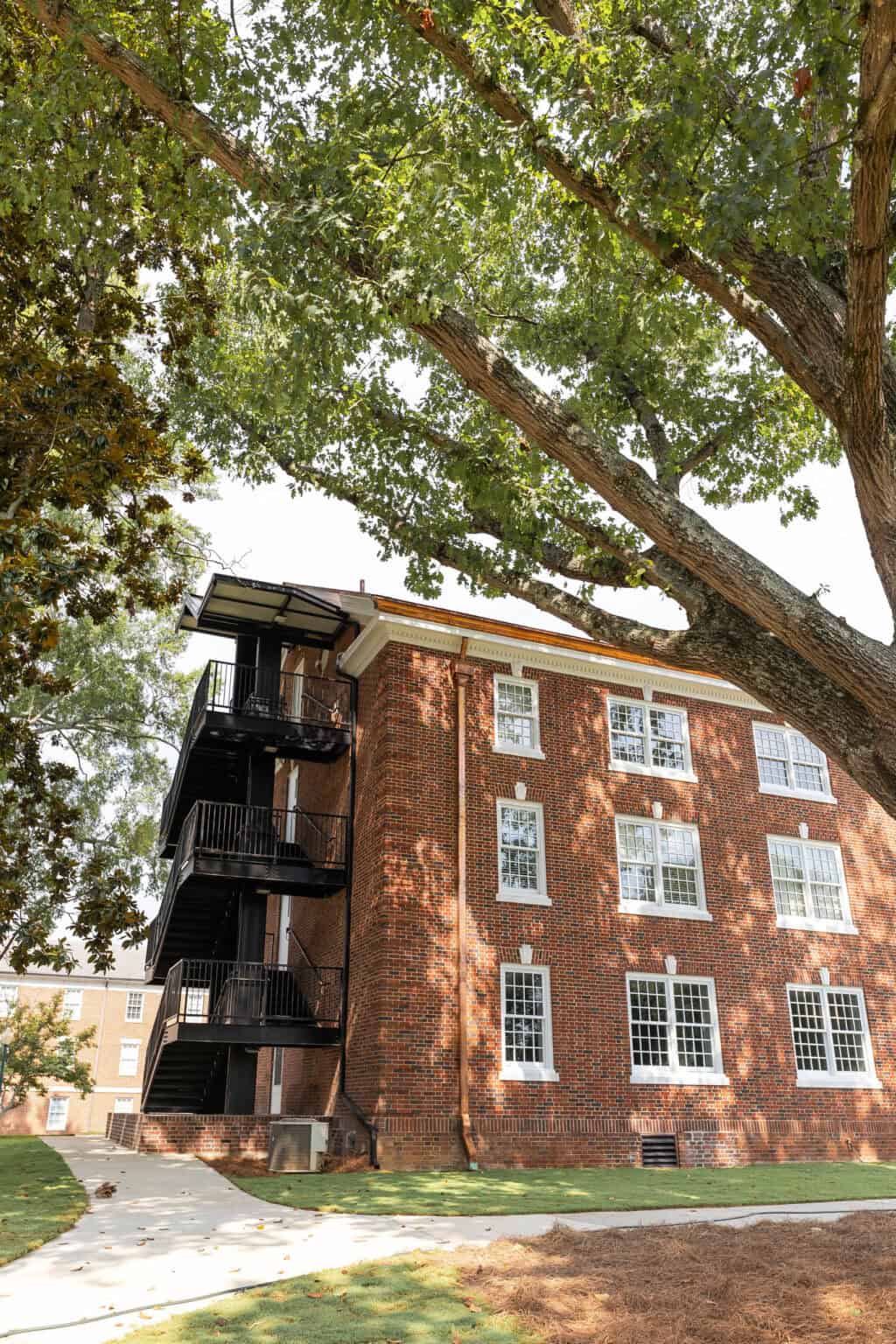 Thomas Berry Hall and Evans Hall - JE Dunn Construction