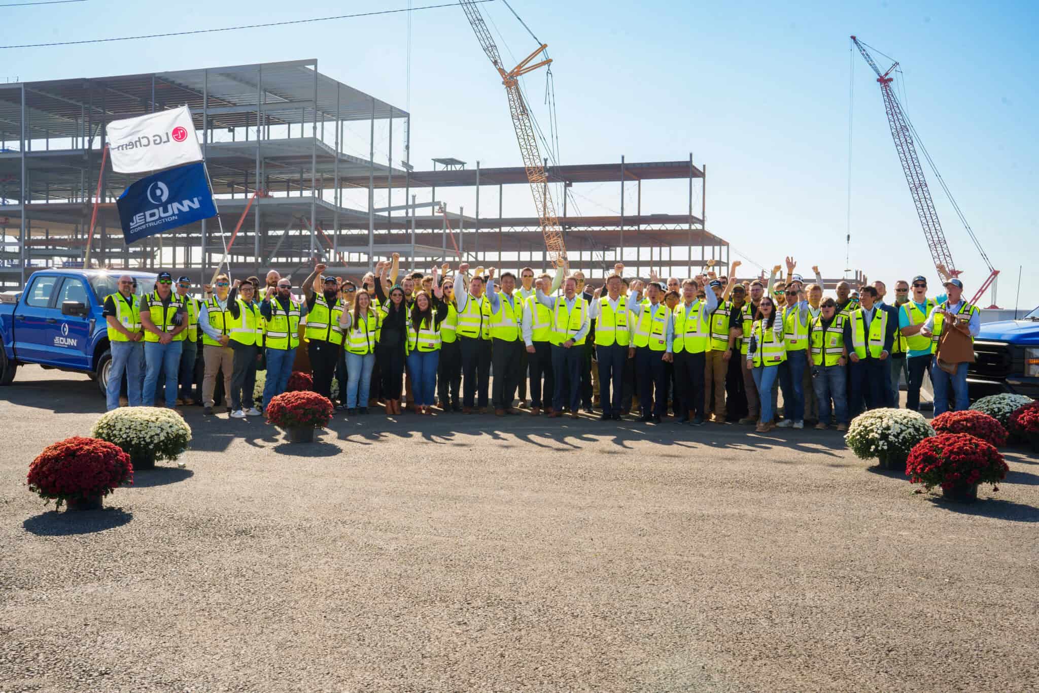LG Chem Cathode Manufacturing Plant Phase 1 - JE Dunn Construction